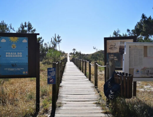 Parking pernocta Praia do Rodanho, Viana do Castelo, Portugal - Áreas ...